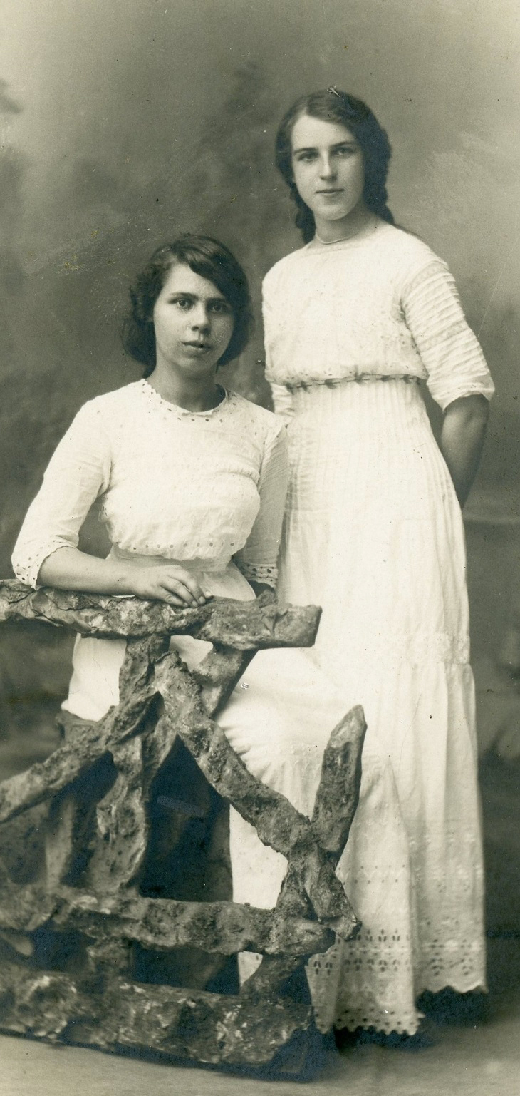 Two Russian friends in white – Tokens of Companionship